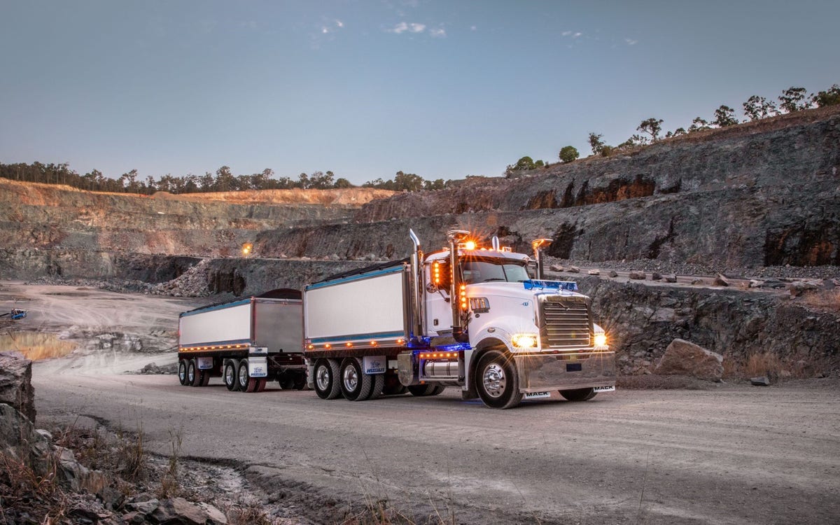 Mack Trident Features | Mack Trident Tipper | Mack Trucks